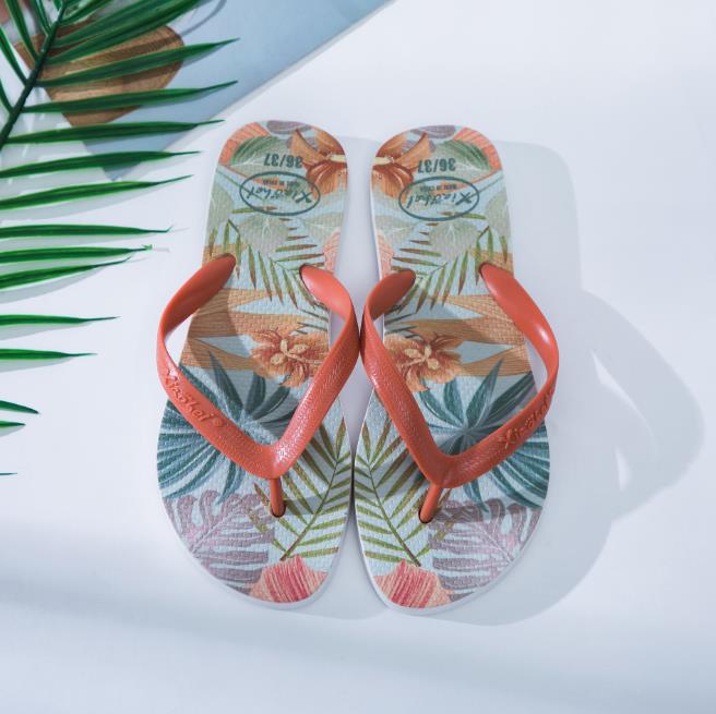 PVC air blowing printing non-slip flip flops